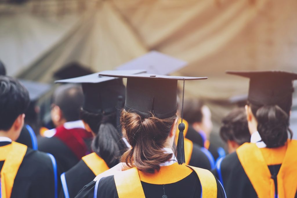 642 000 International Students Canada Now Ranks 3rd Globally In