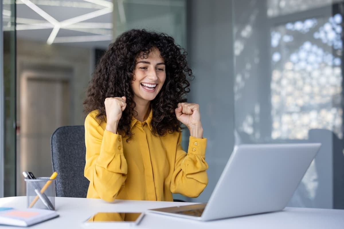 OPINION: These 5 tips helped me land my first job in Canada | CIC News